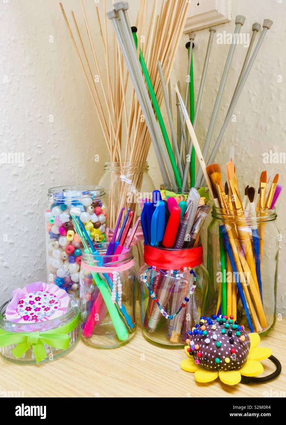 Craft supplies hi-res stock photography and images - Alamy