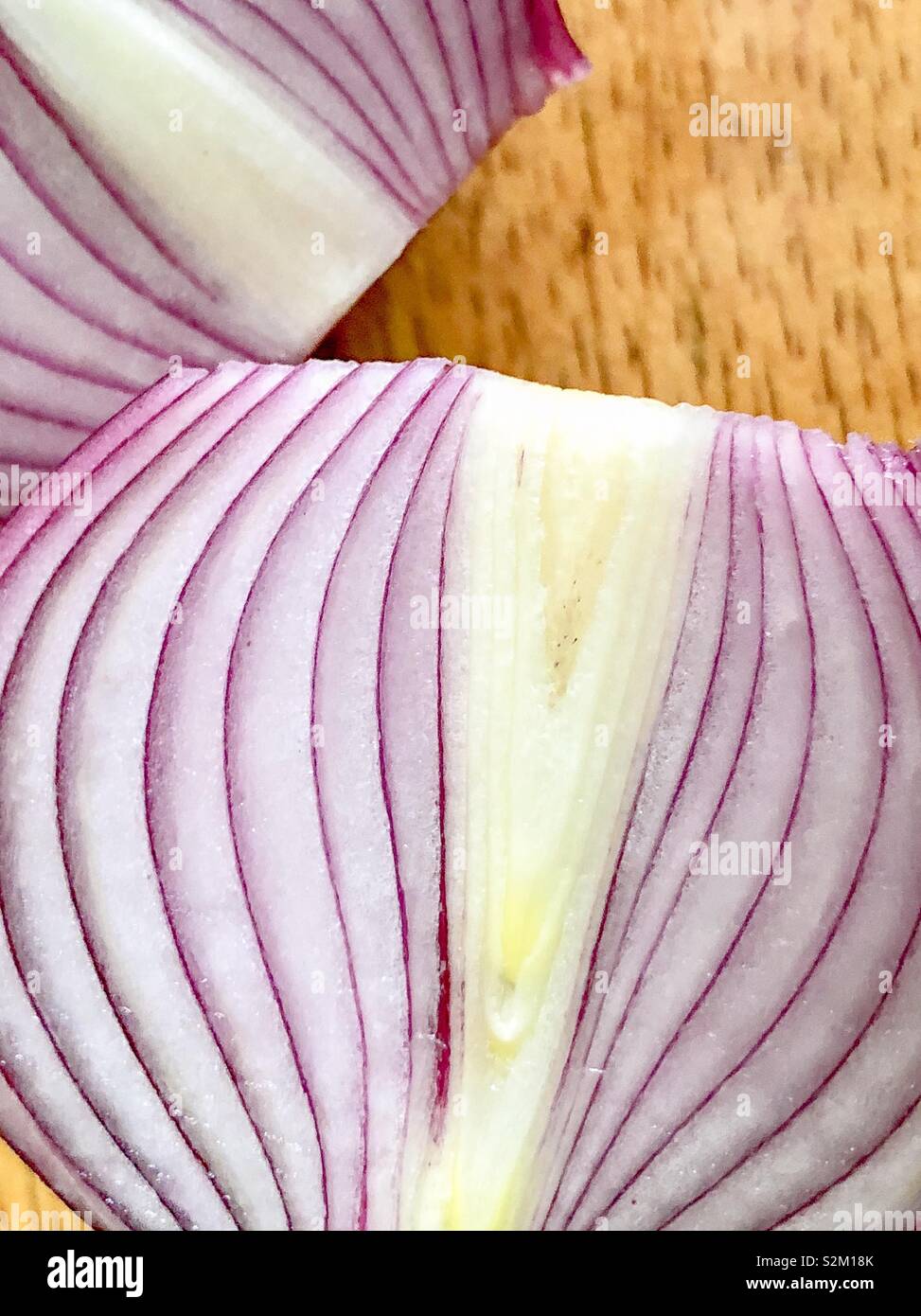 How to cut an onion hi-res stock photography and images - Alamy