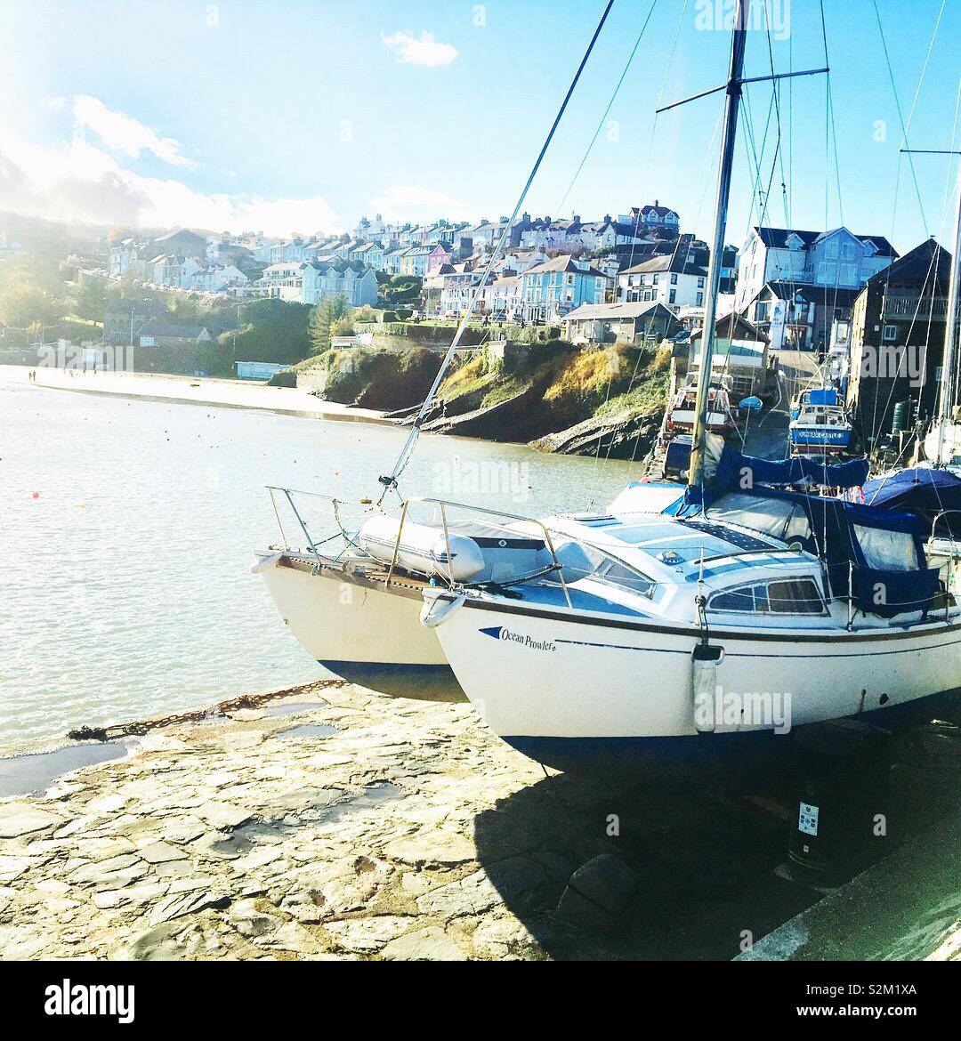 Beautiful boats hi-res stock photography and images - Alamy
