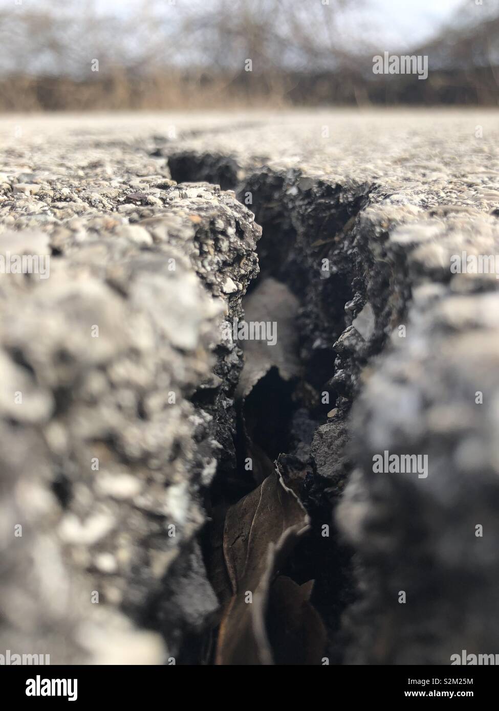 Concrete road gap hi-res stock photography and images - Alamy