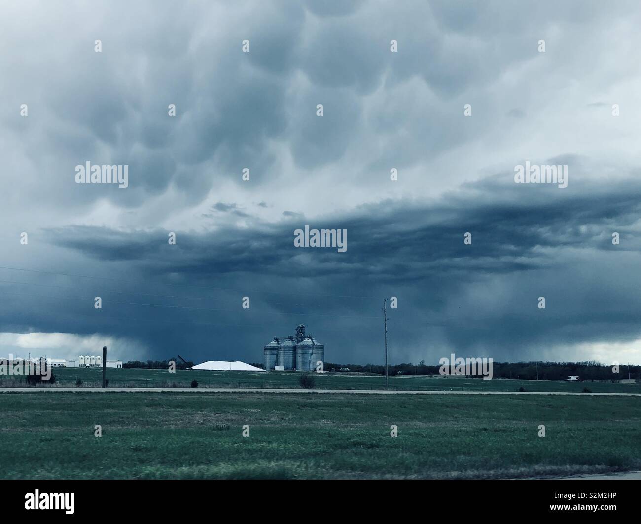 Angry storm clouds on the Plains Stock Photo - Alamy