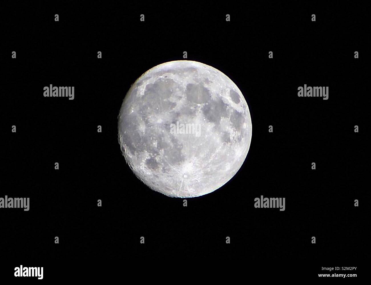 Moon shot hi-res stock photography and images - Alamy