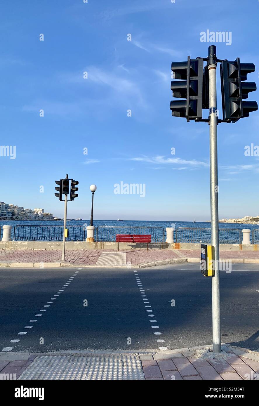 Zebra crossing traffic lights hi-res stock photography and images - Alamy