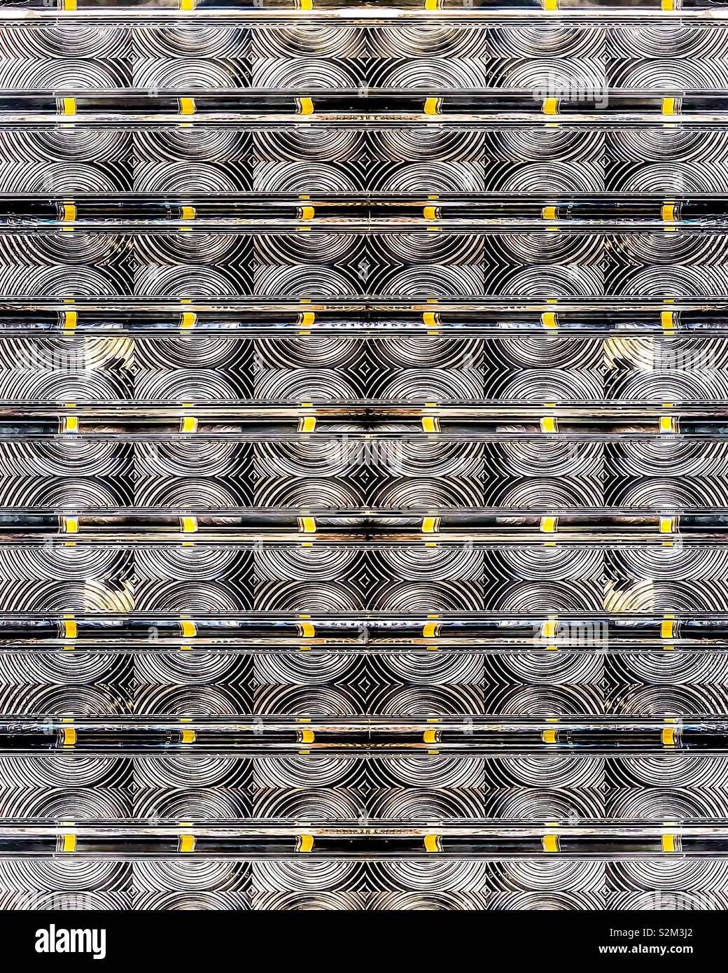 Parallel circles hi-res stock photography and images - Alamy