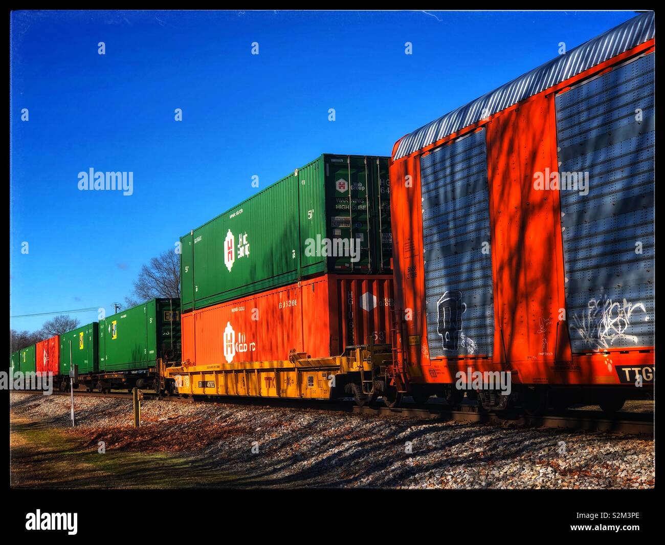 Train box cars hi-res stock photography and images - Alamy