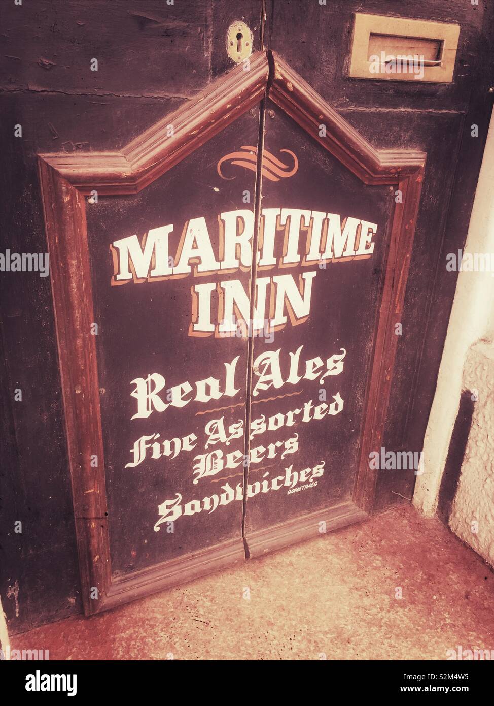 Maritime inn hi-res stock photography and images - Alamy