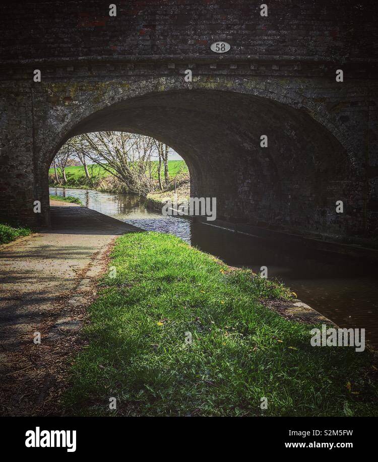 Ellesmere canal hi-res stock photography and images - Alamy