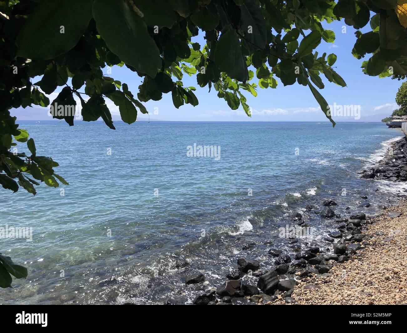 Lahaina beach hi-res stock photography and images - Alamy