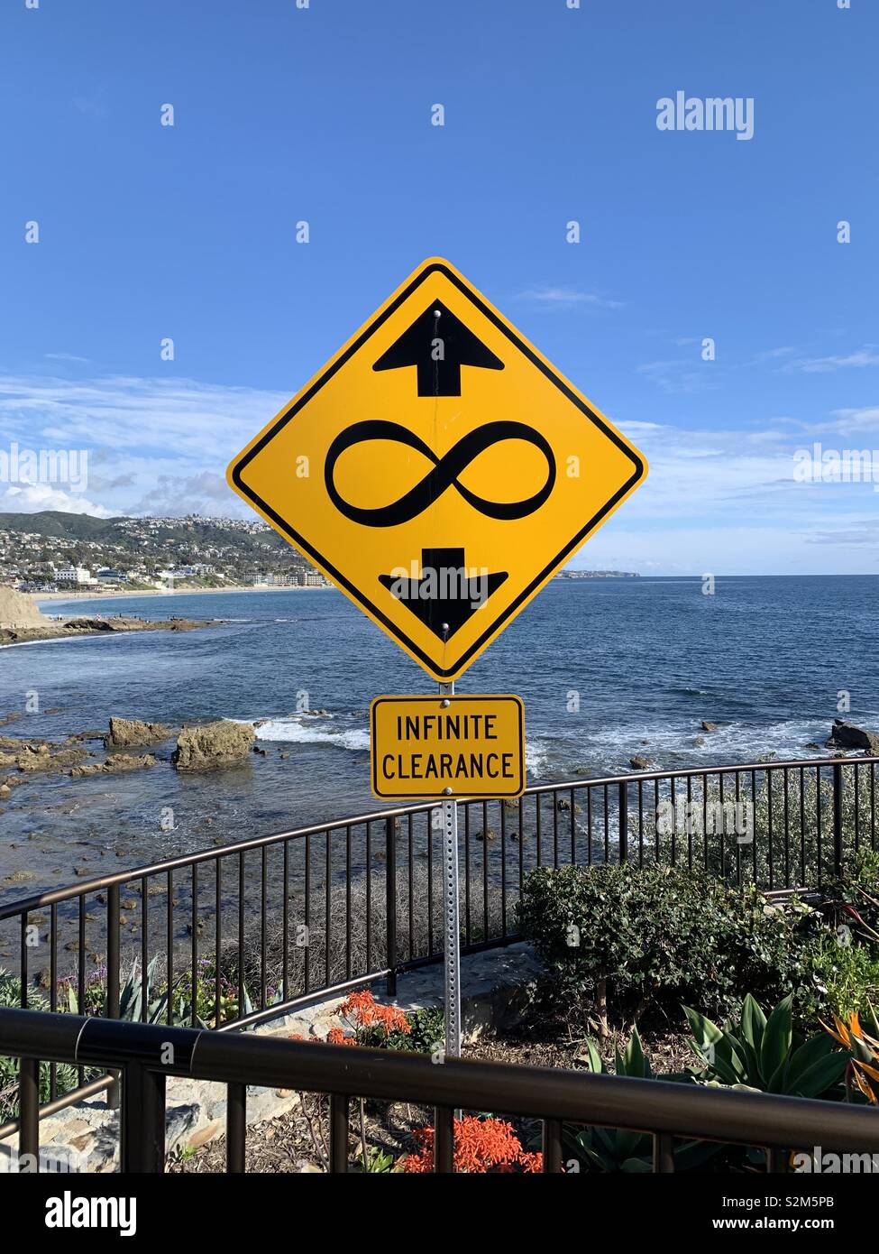 Quirky sign hi-res stock photography and images - Alamy