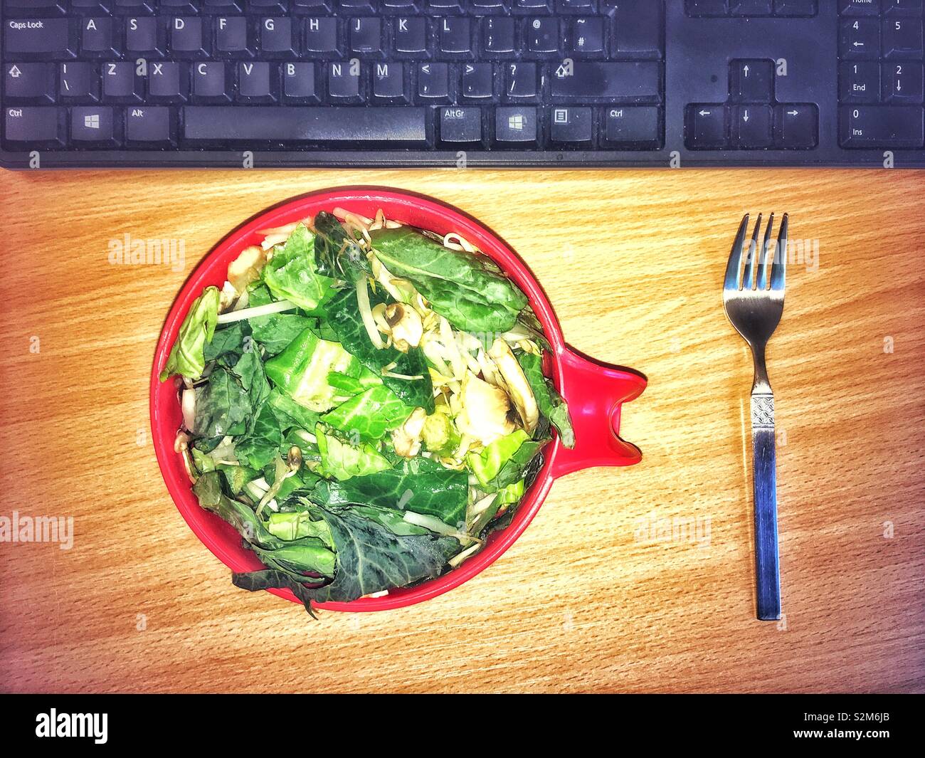 Working lunch desk hi-res stock photography and images - Alamy
