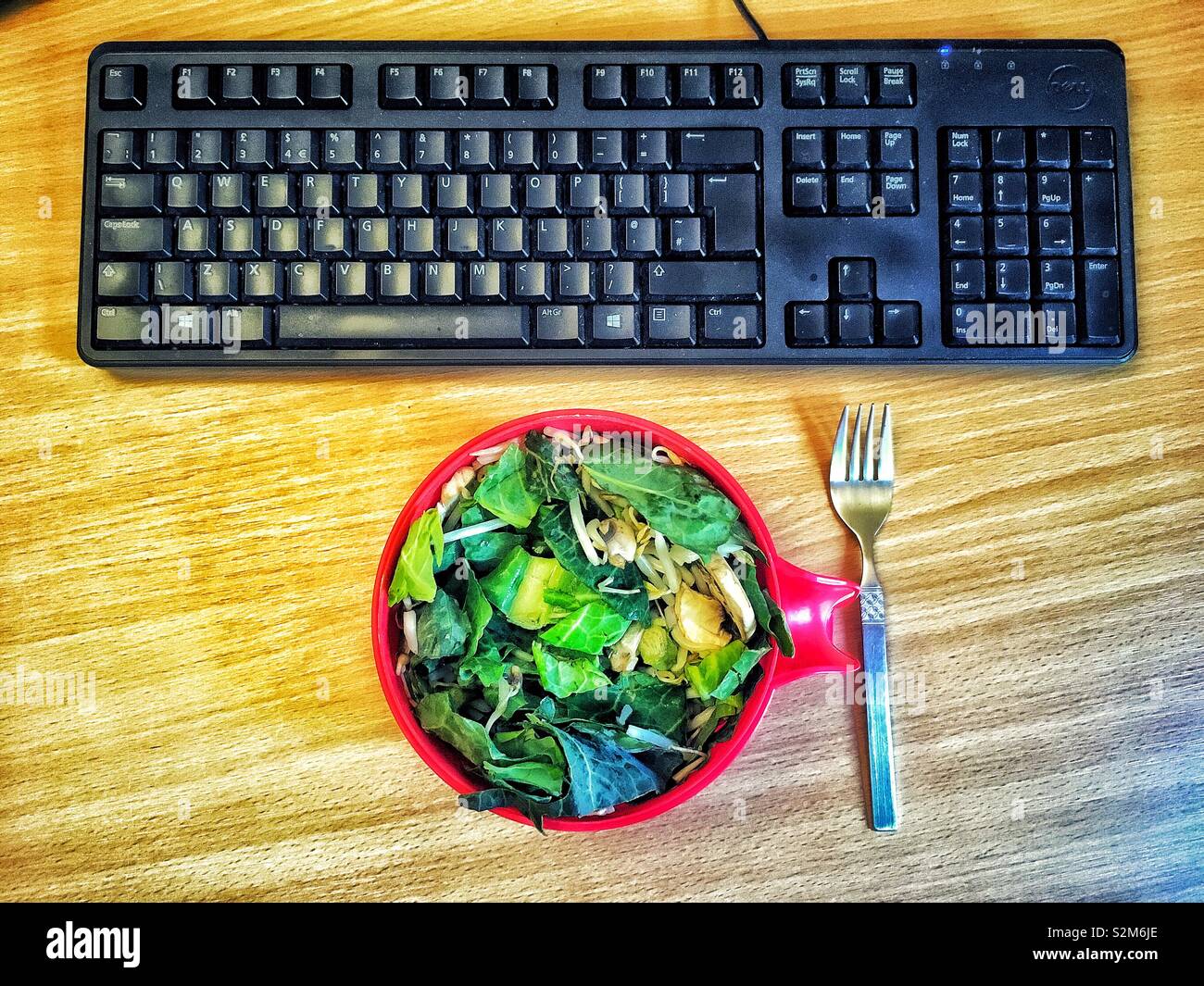Working lunch desk hi-res stock photography and images - Alamy