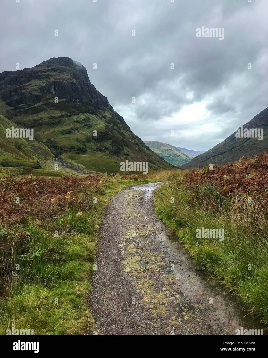 Path to summit hi-res stock photography and images - Alamy