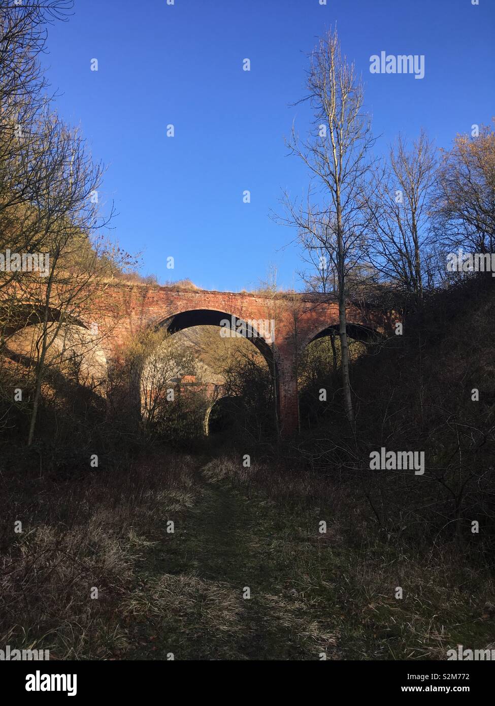 Line arches hi-res stock photography and images - Alamy