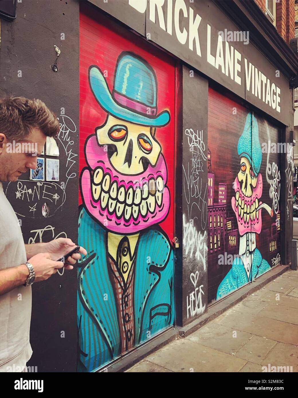 Brick Lane street art Stock Photo - Alamy