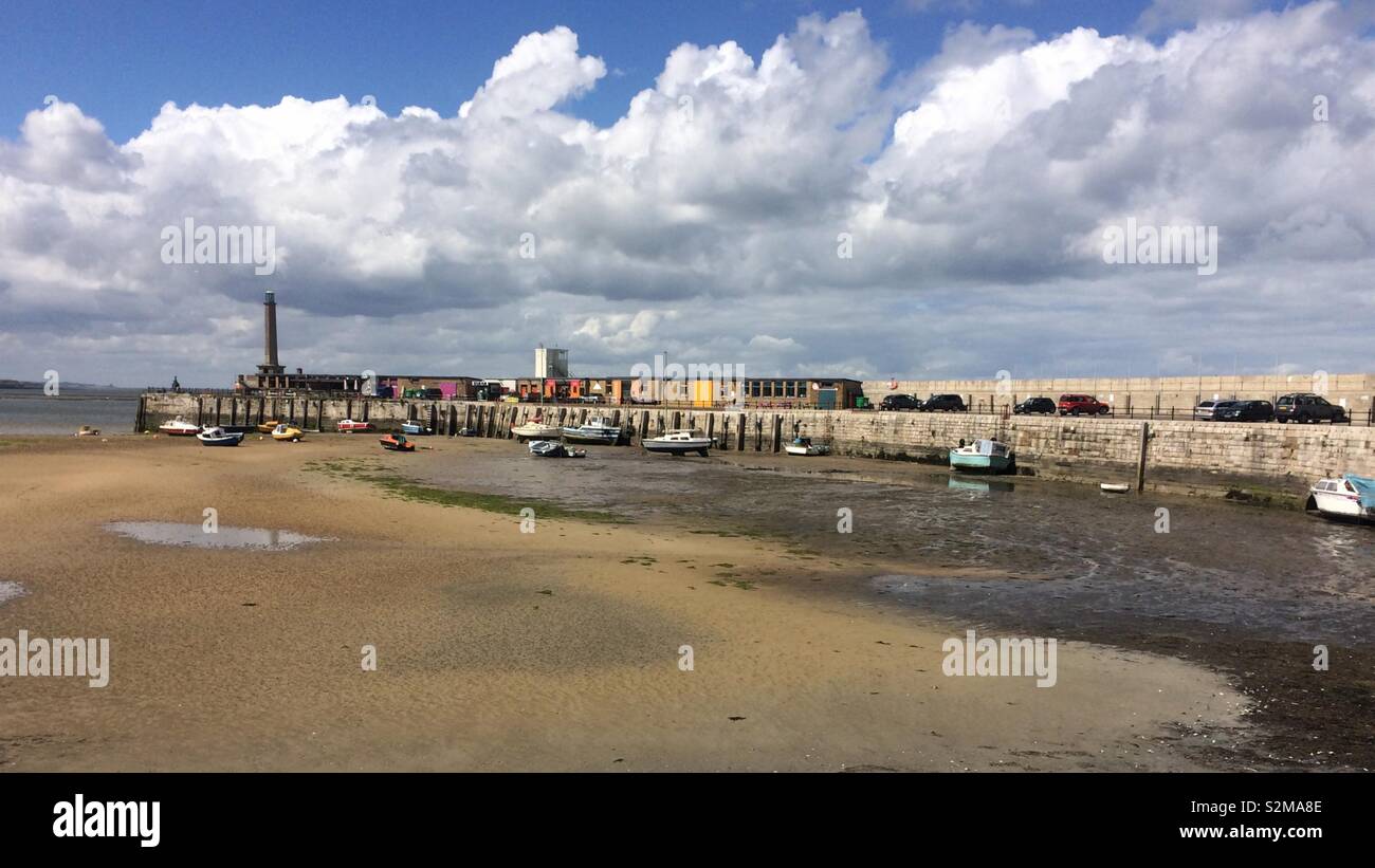 Margate harbour hi-res stock photography and images - Alamy