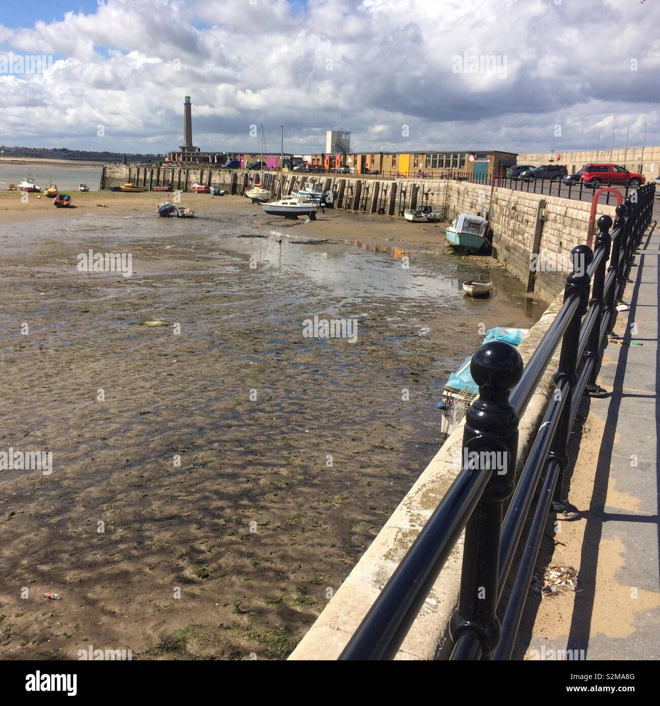 Margate harbour hi-res stock photography and images - Alamy