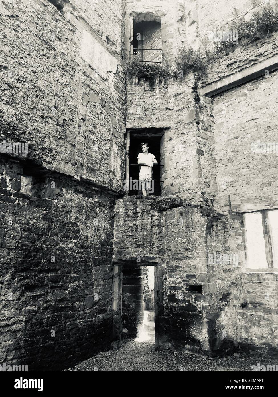 King of the castle hi-res stock photography and images - Alamy