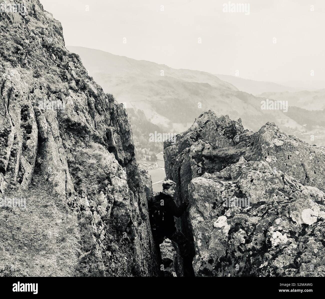 Between a rock and a hard place hi-res stock photography and images - Alamy