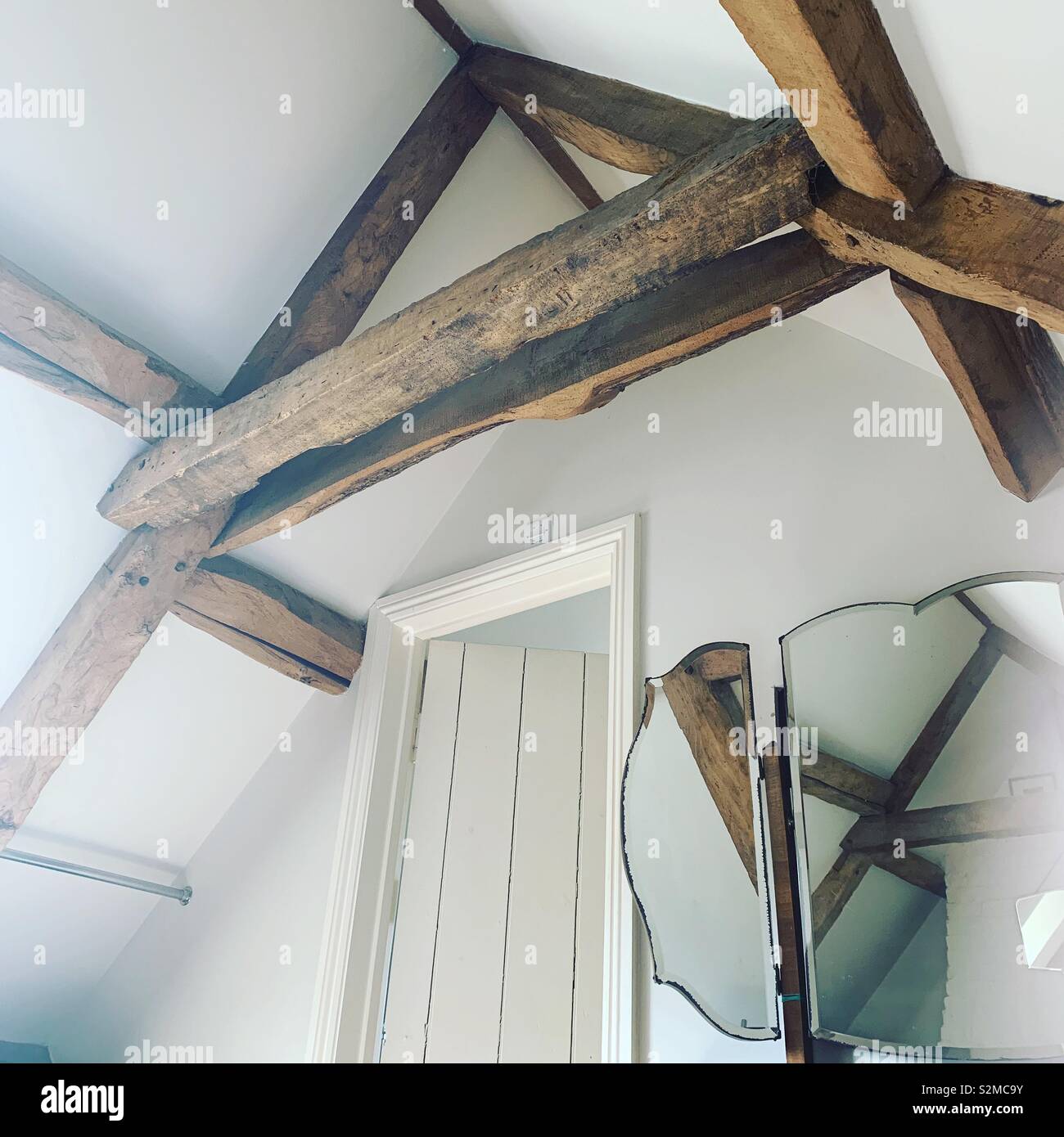 Beamed ceiling hi-res stock photography and images - Alamy