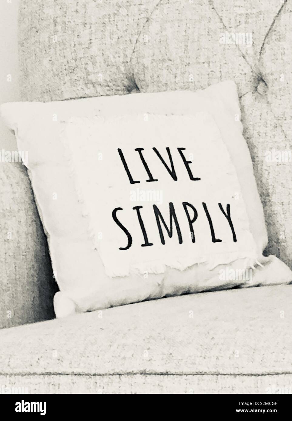 Live simple hi-res stock photography and images - Alamy