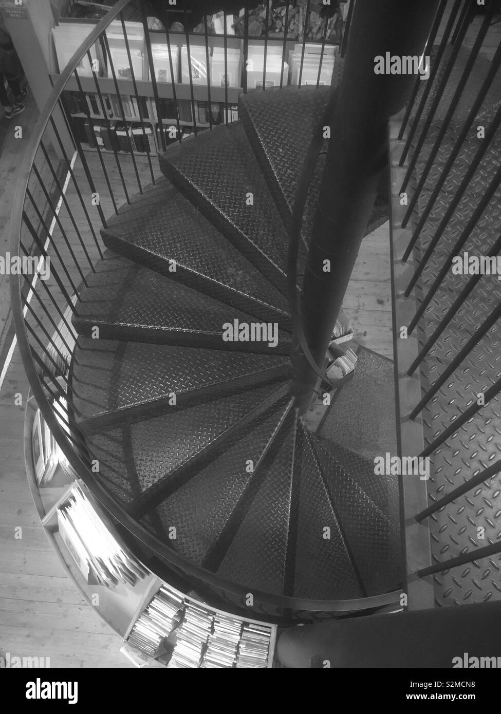 Spiral stair hi-res stock photography and images - Alamy