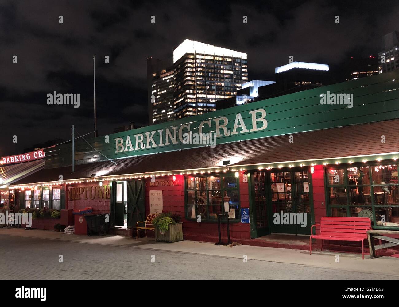 Crab restaurant hi-res stock photography and images - Alamy