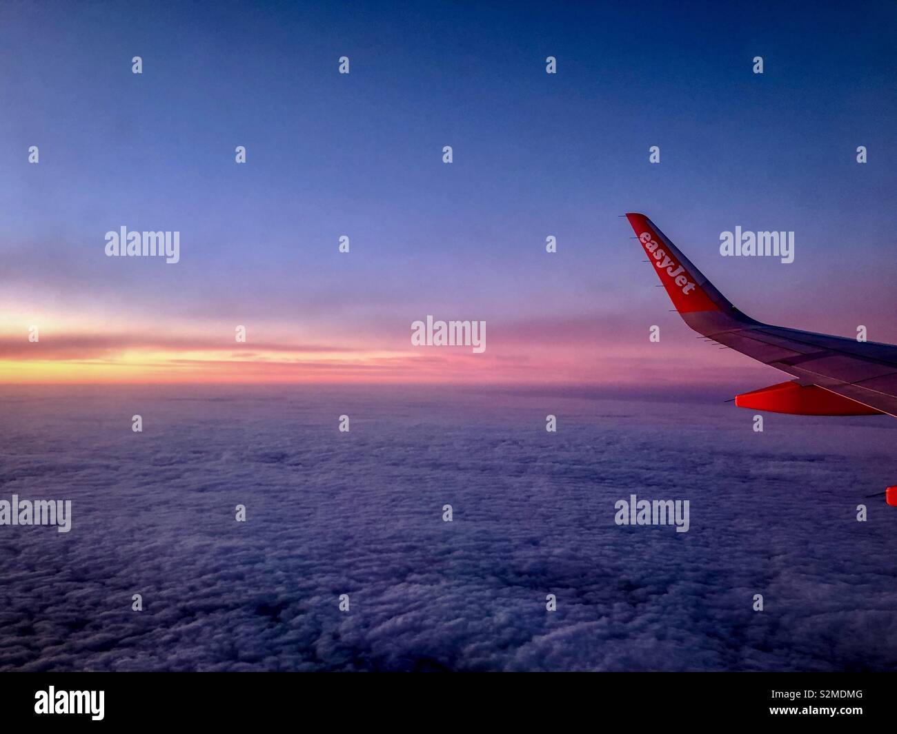Easyjet sunset hi-res stock photography and images - Alamy