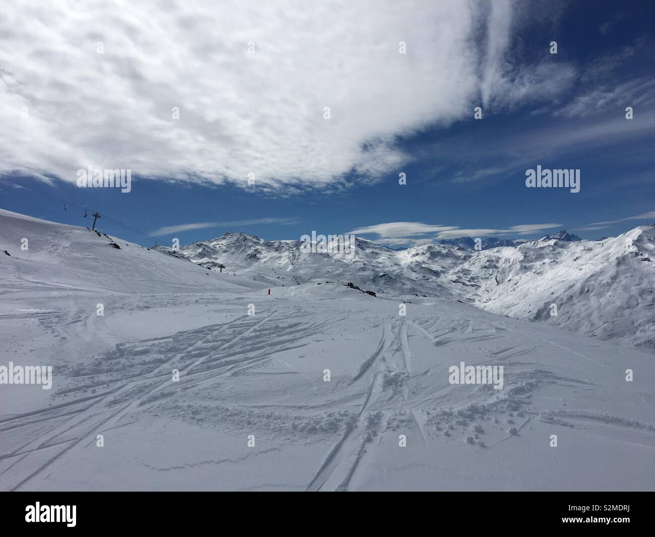 Ski scene hi-res stock photography and images - Alamy