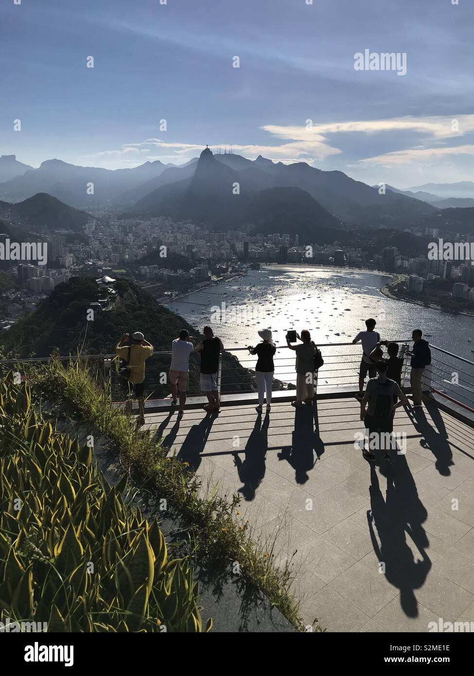 Silhouette of Sightseers Stock Photo - Alamy