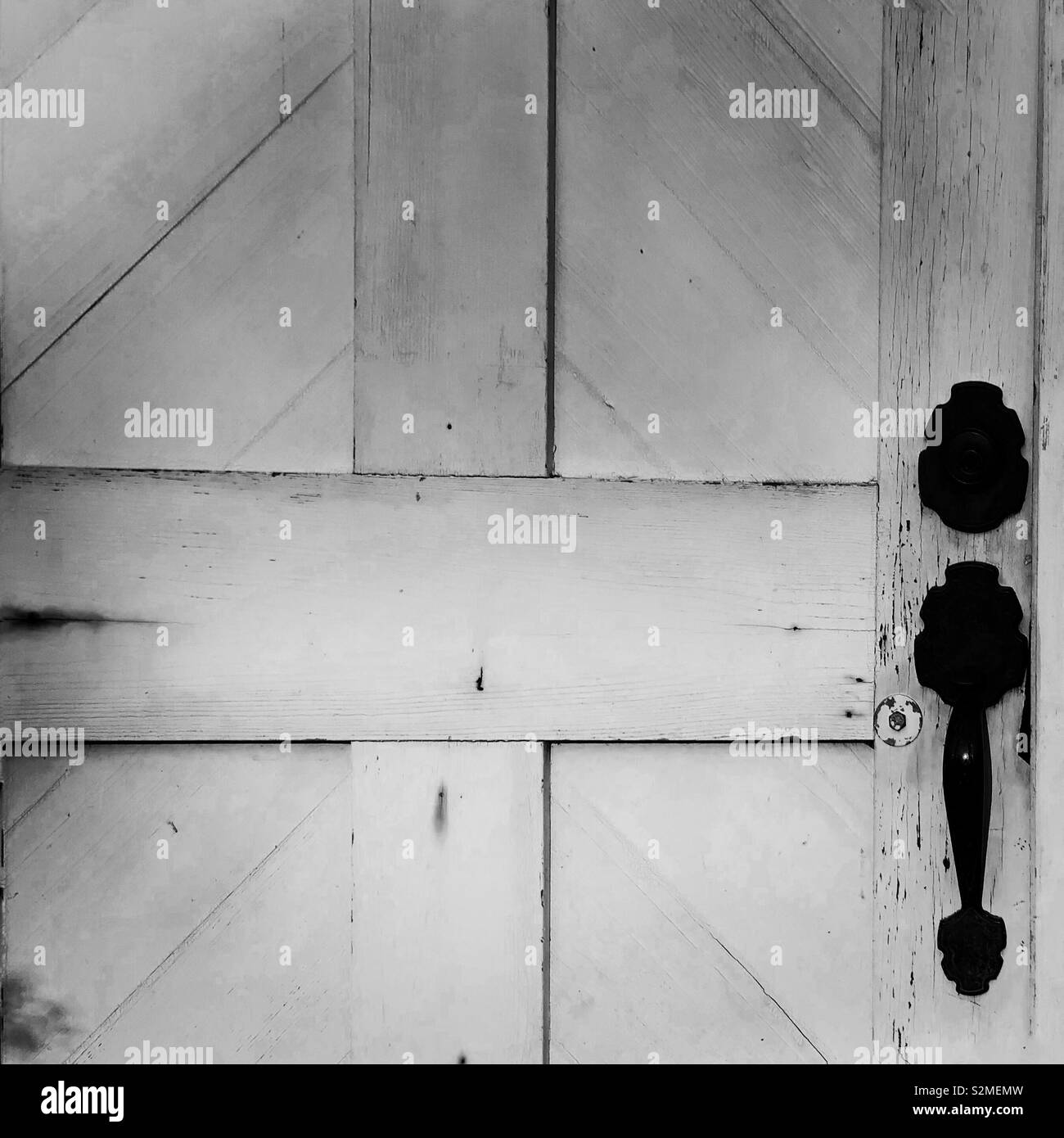 Door latch hi-res stock photography and images - Alamy