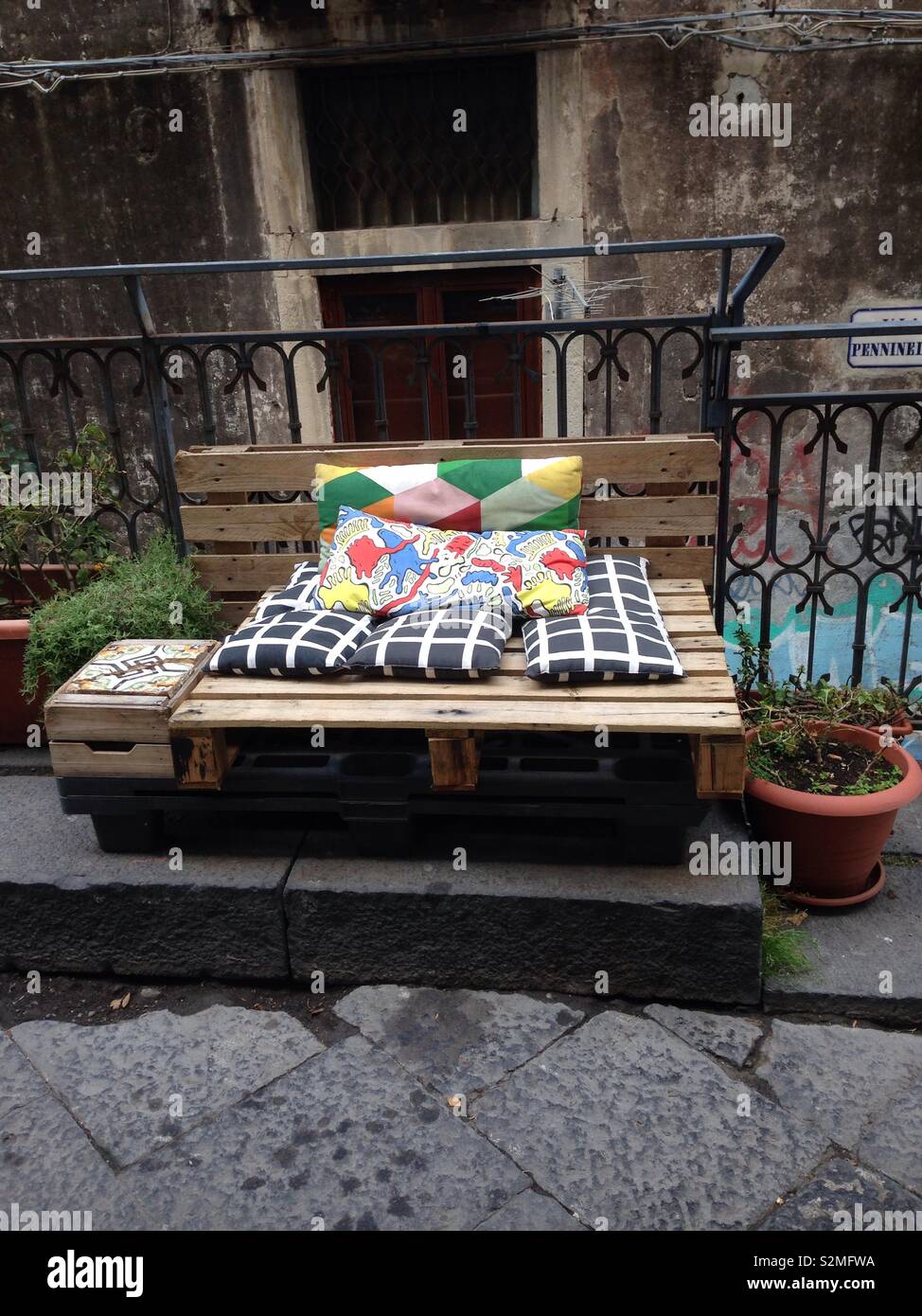 Place to sit rest relax hi-res stock photography and images - Alamy