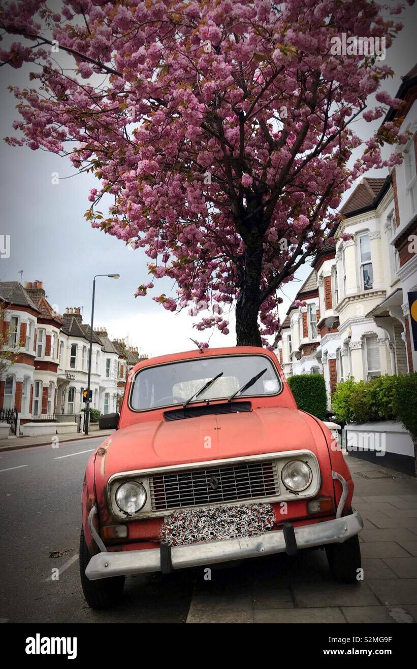 Red colour car hi-res stock photography and images - Alamy