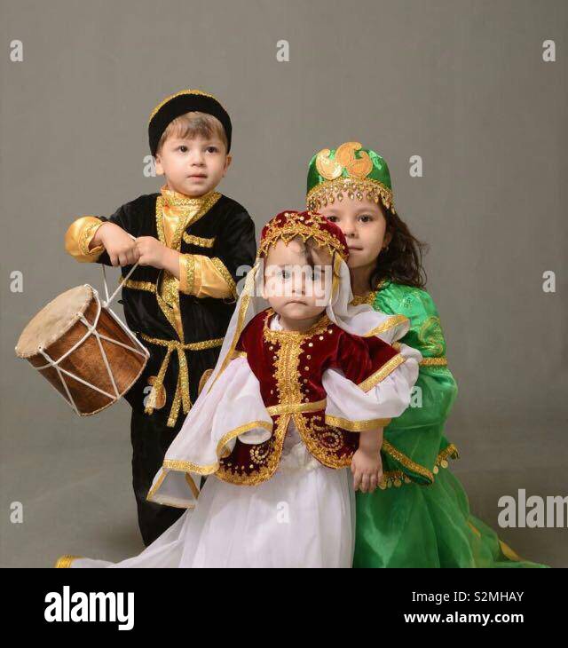 Children in traditional Azerbaijani costumes Stock Photo - Alamy