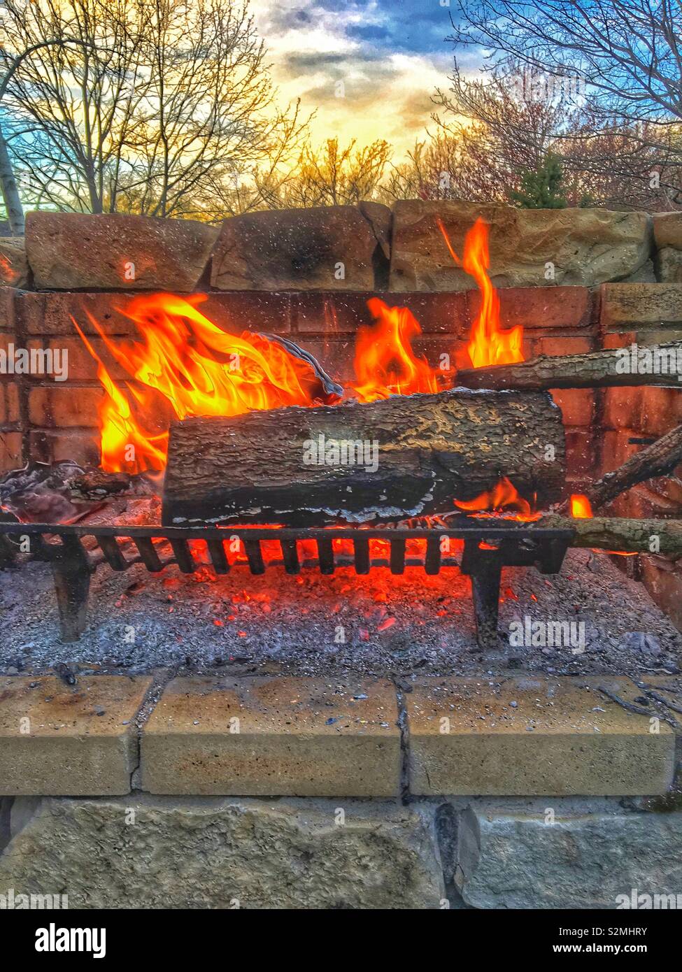 Video Of Roaring Fireplace at Clayton Cooper blog