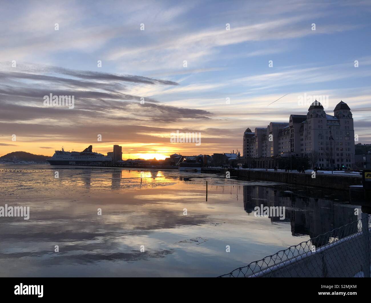 Norway sunset sea hi-res stock photography and images - Alamy