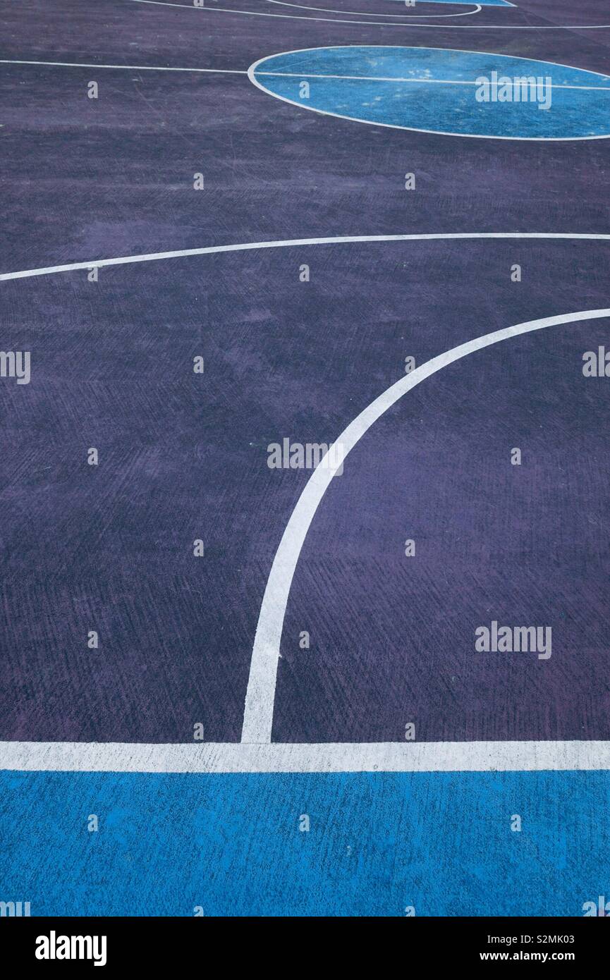 Basketball court lines hi-res stock photography and images - Alamy