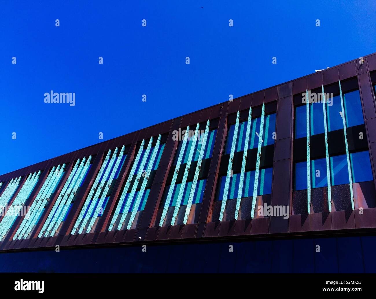 Vertical windows hi-res stock photography and images - Alamy