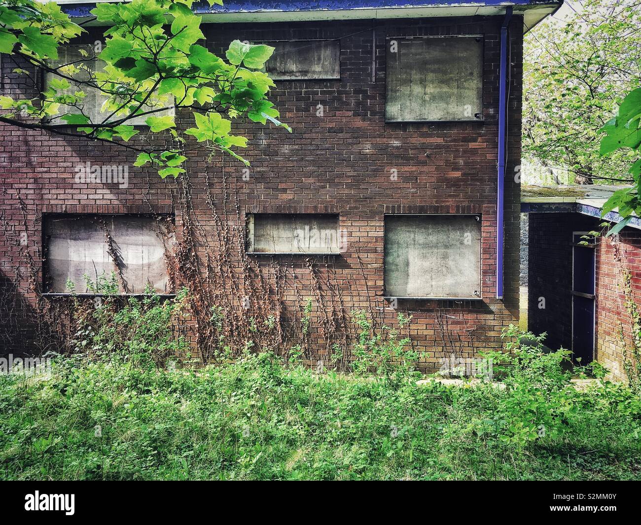 Empty property hi-res stock photography and images - Alamy