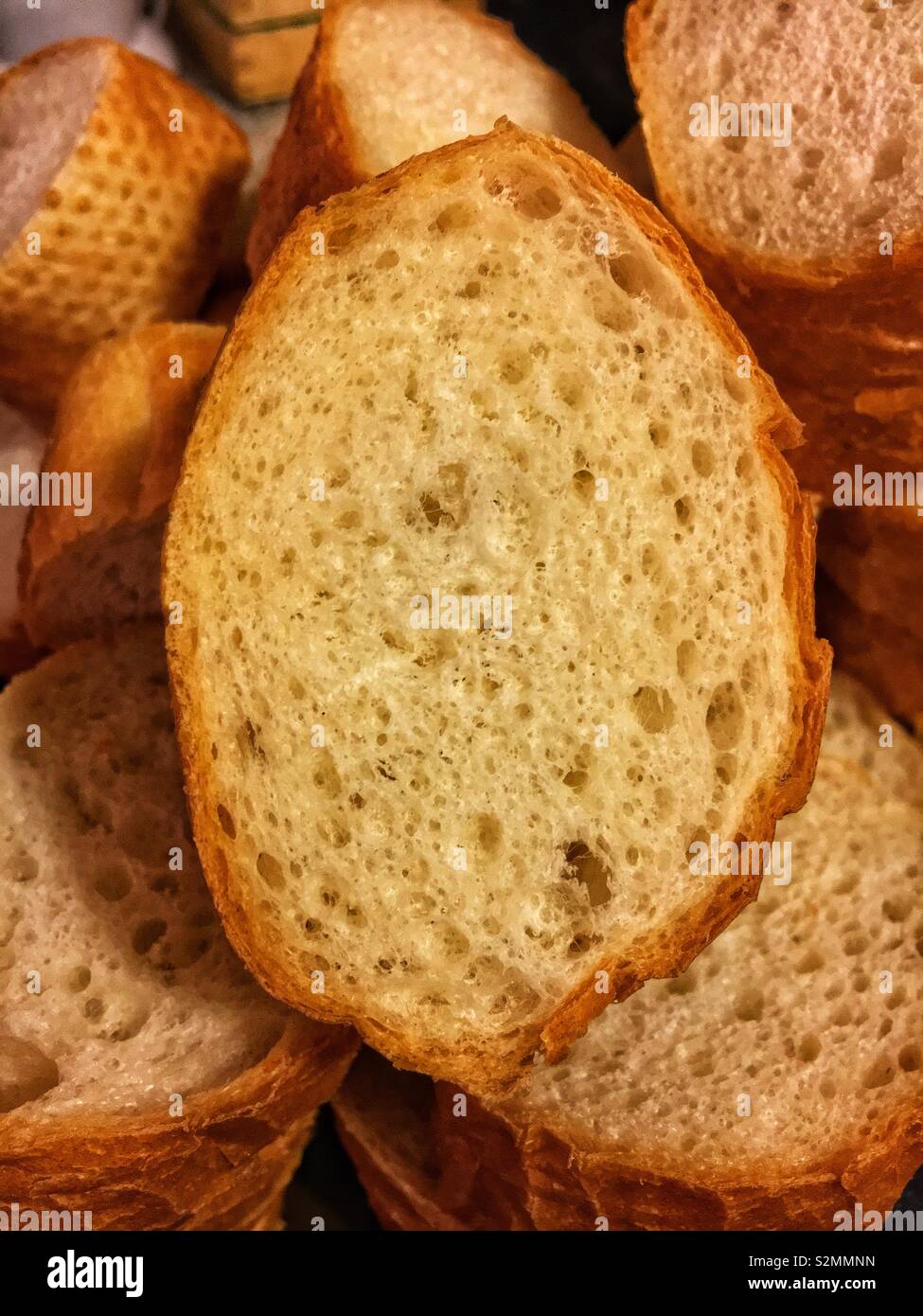Fresh delicious bread hi-res stock photography and images - Alamy