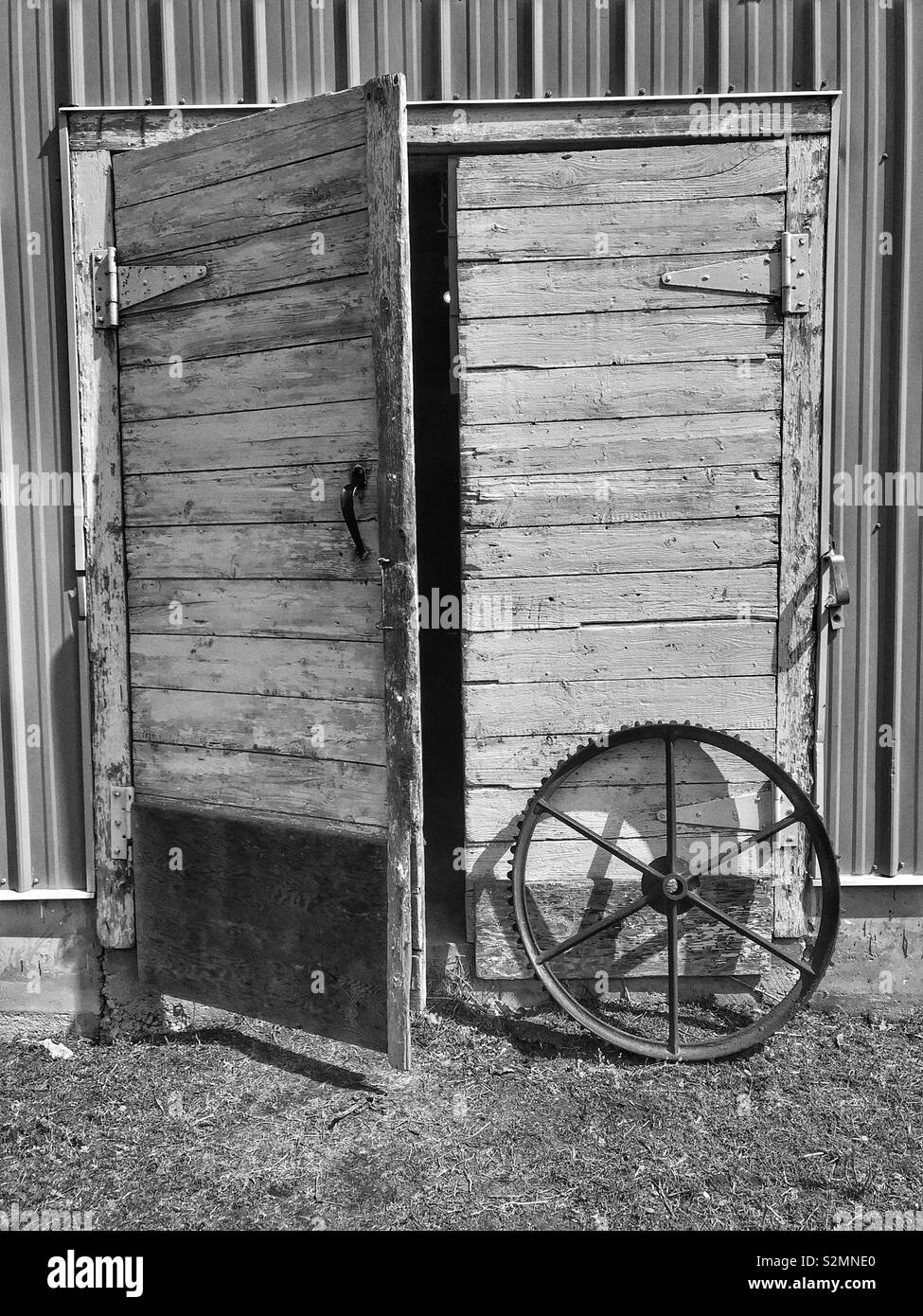 Open barn door Black and White Stock Photos & Images - Alamy