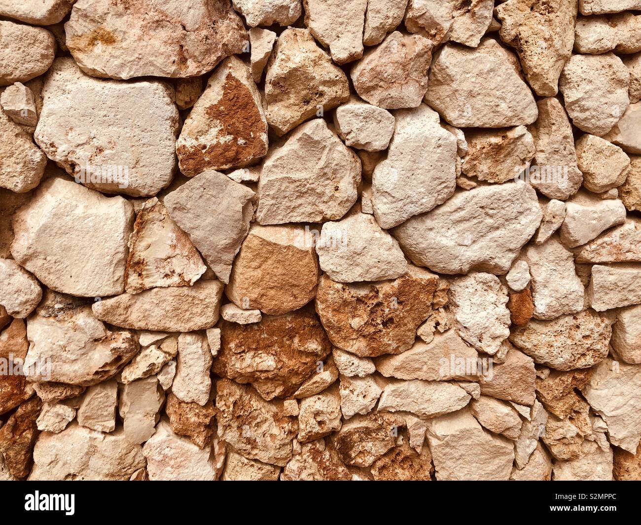 Dry wall stone pattern background Stock Photo - Alamy
