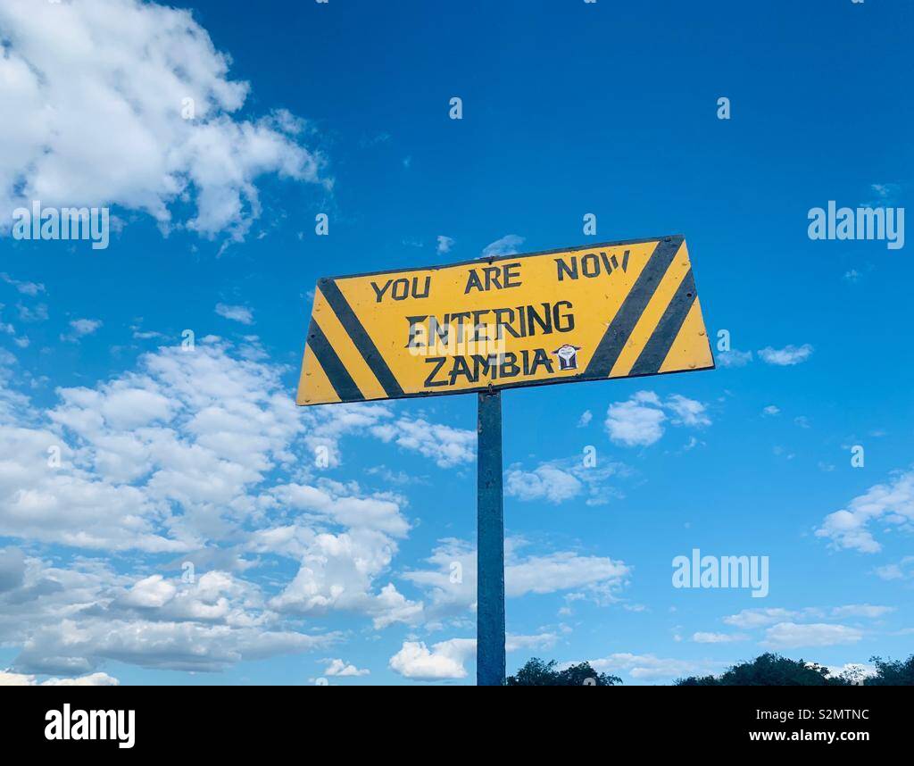 Zimbabwe zambia border crossing hi-res stock photography and images - Alamy