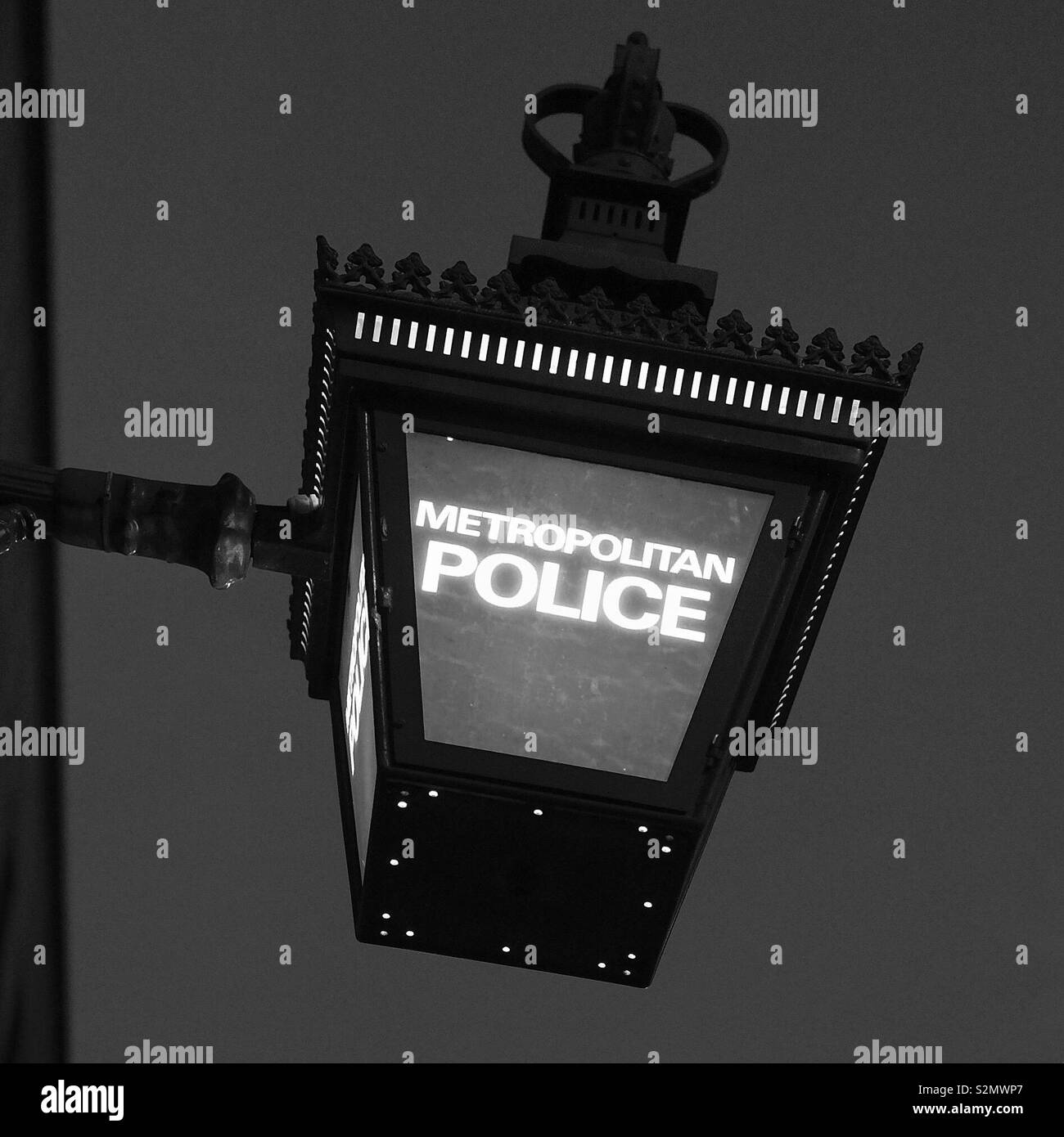 Police signage hi-res stock photography and images - Alamy