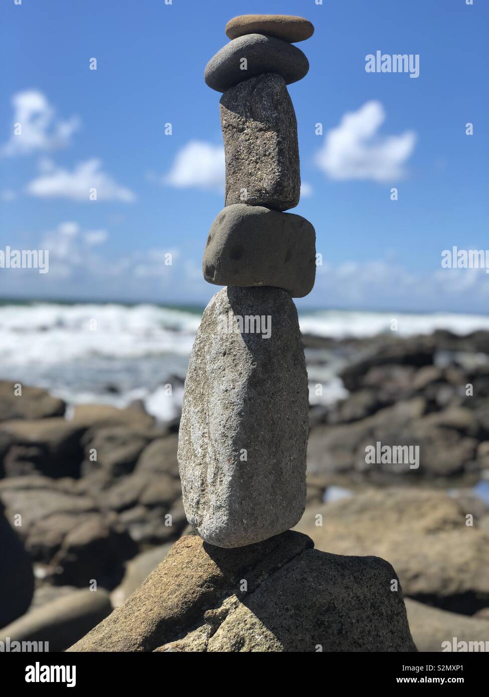 Balancing Rock Beach High Resolution Stock Photography and Images - Alamy