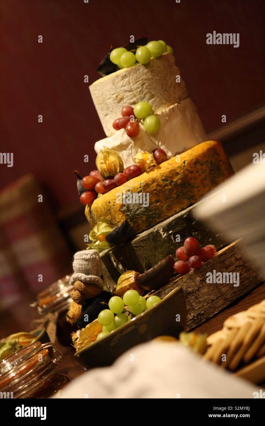 Cheese wedding cake hi-res stock photography and images - Alamy