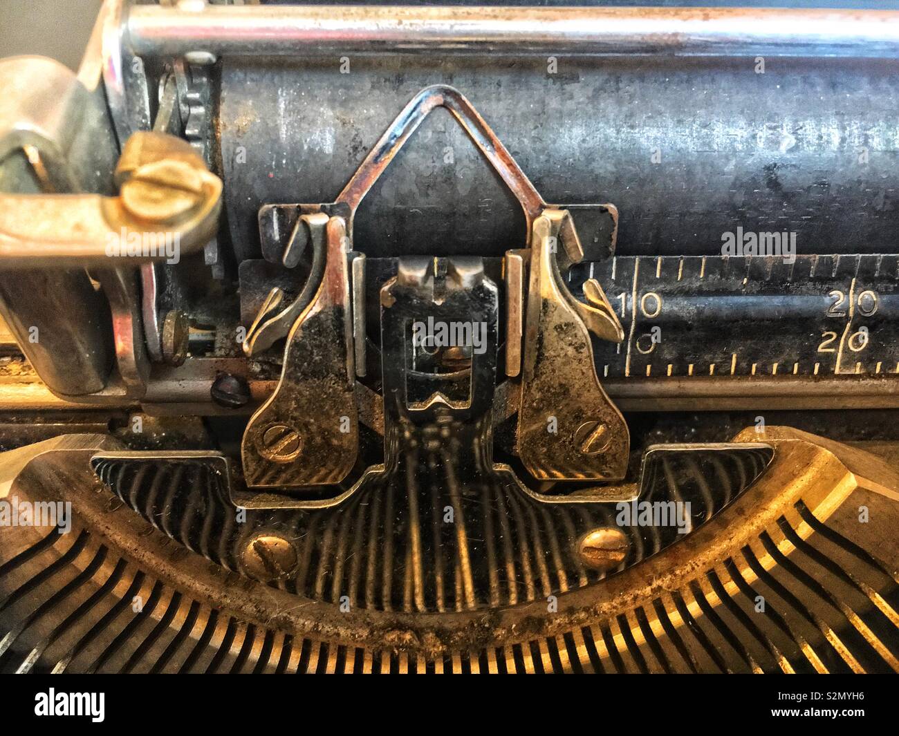 Antique mechanical typewriter print type letters Stock Photo - Alamy