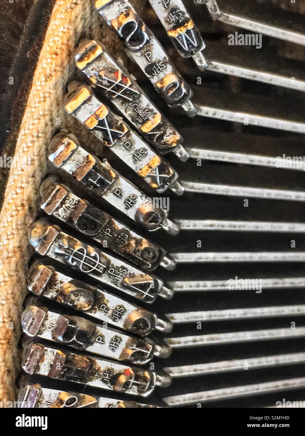 Closeup of letter printing keys in an antique typewriter Stock Photo ...