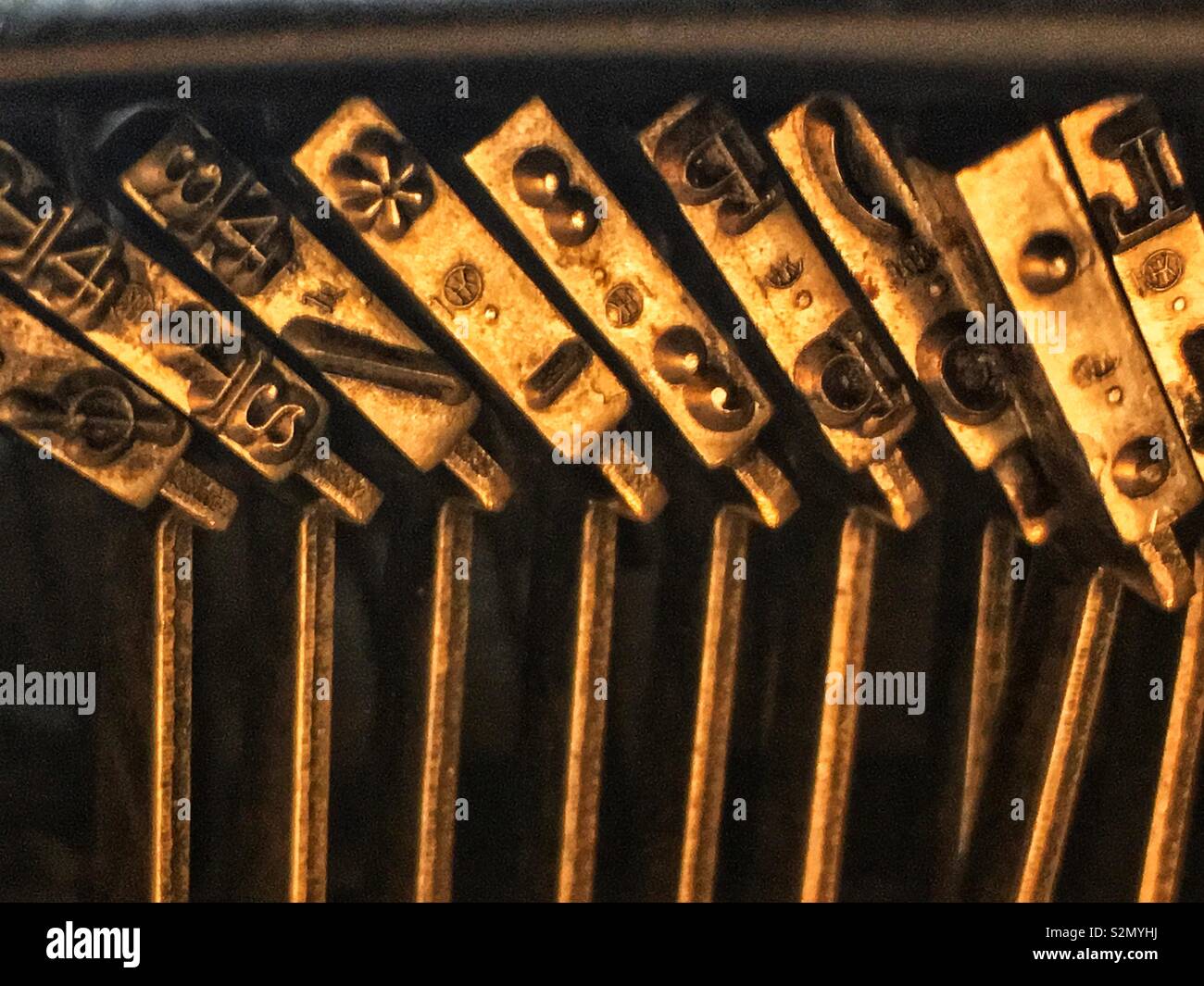 Closeup of letter printing keys in an antique typewriter Stock Photo ...