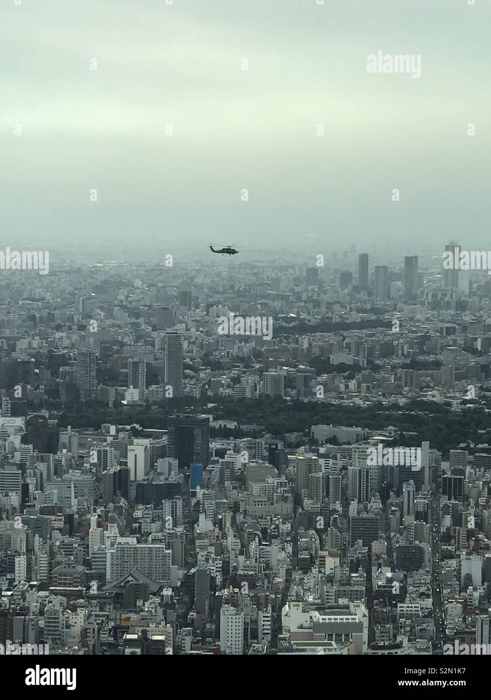 Chopper above tokyo japan hi-res stock photography and images - Alamy