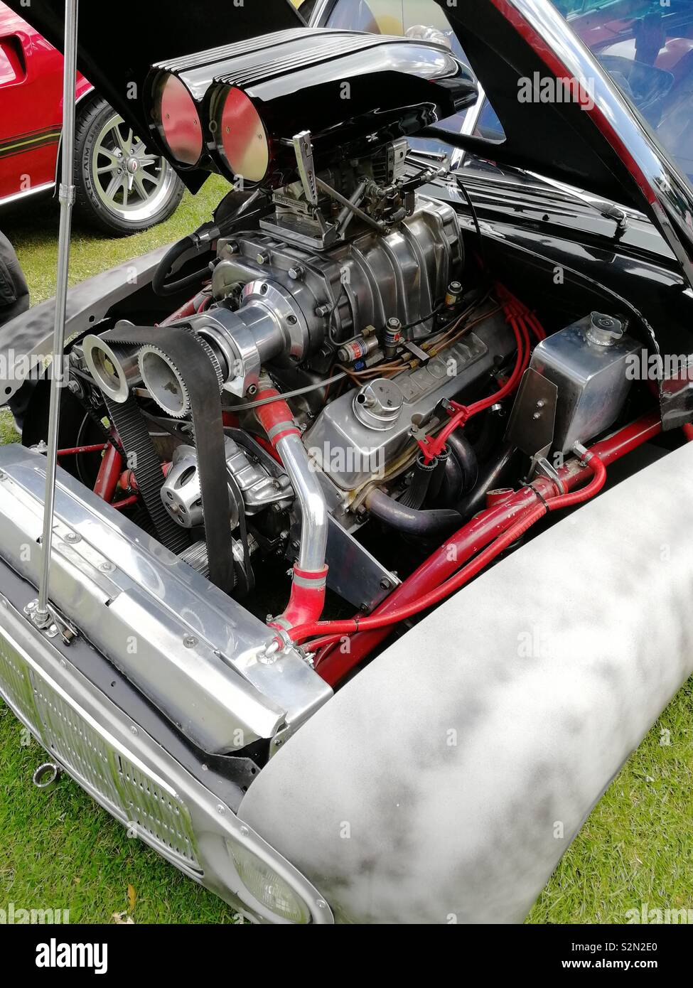 Muscle car engine hi-res stock photography and images - Alamy